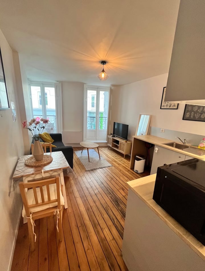 T2 - Pilori Nantes Centre - Nantes