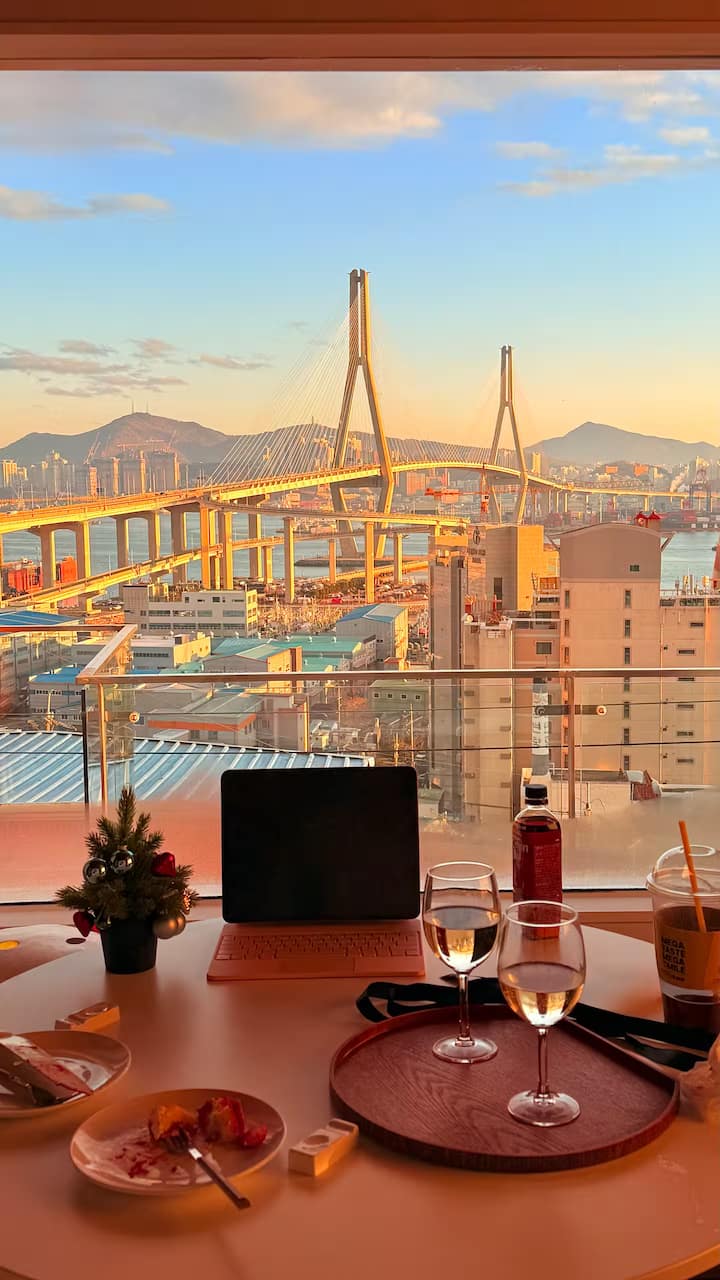 영도아레 2실 남포동.자갈치 근교/연박할인/단체7명/pc/게임기/하늘테라스/북항대교 뷰 - Busan