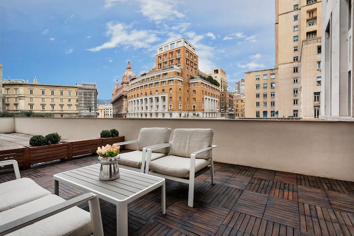 Historic Center, Aquarium, Terrace And Parking - Genoa