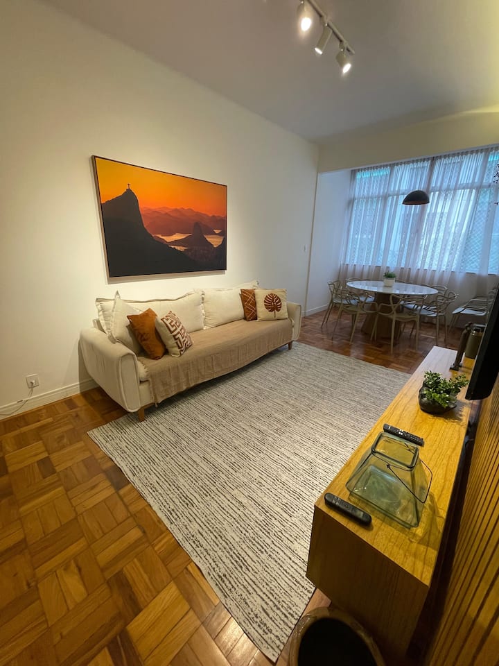 Alto Padrão 3 Qtos E Com Garagem Em Copacabana - Rio de Janeiro