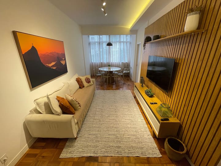 Alto Padrão 3 Qtos E Com Vaga Em Copacabana - Copacabana