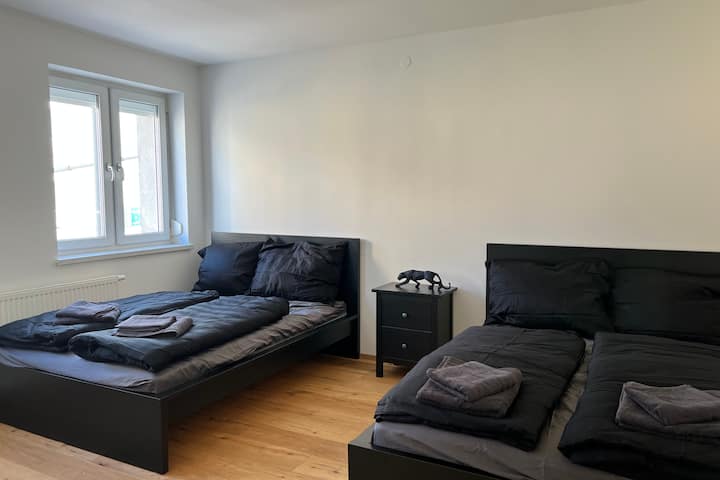 Cozy Designer Apartment For 10 People - Wiener Neustadt