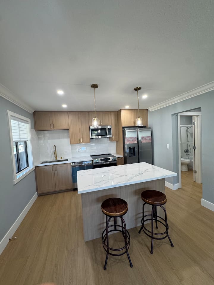 Walnut Creek - Relax, Dine, Golf, Shop, Enjoy - Walnut Creek, CA