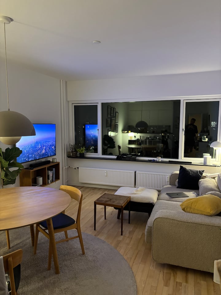 Veldisponeret Lejlighed På Frederiksberg - Copenhague