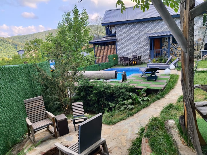 Sapanca Da Havuzlu Villa - Kocaeli