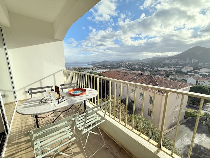 Grand Appart Lumineux • Terrasse Vue Mer • 6 Pers - L'Île-Rousse