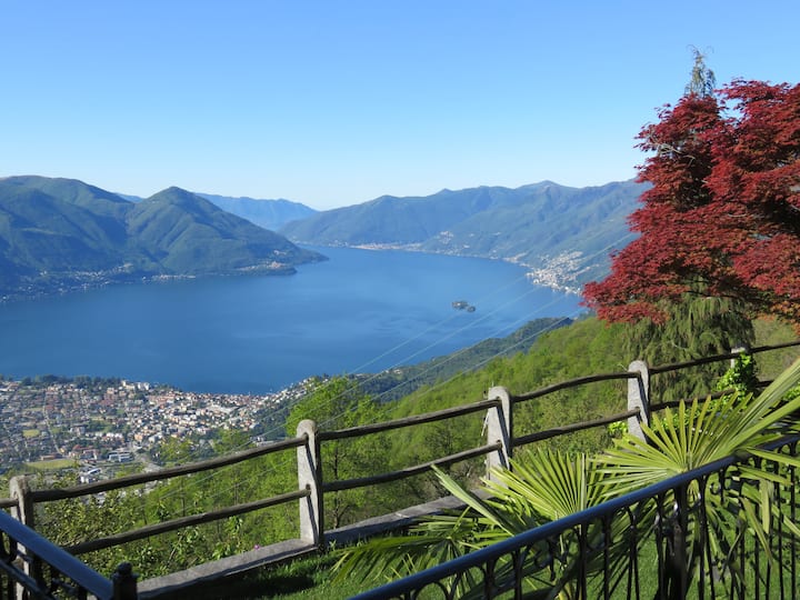 Panoramic Eagle's Nest 800m Above Lake Maggiore - Locarno