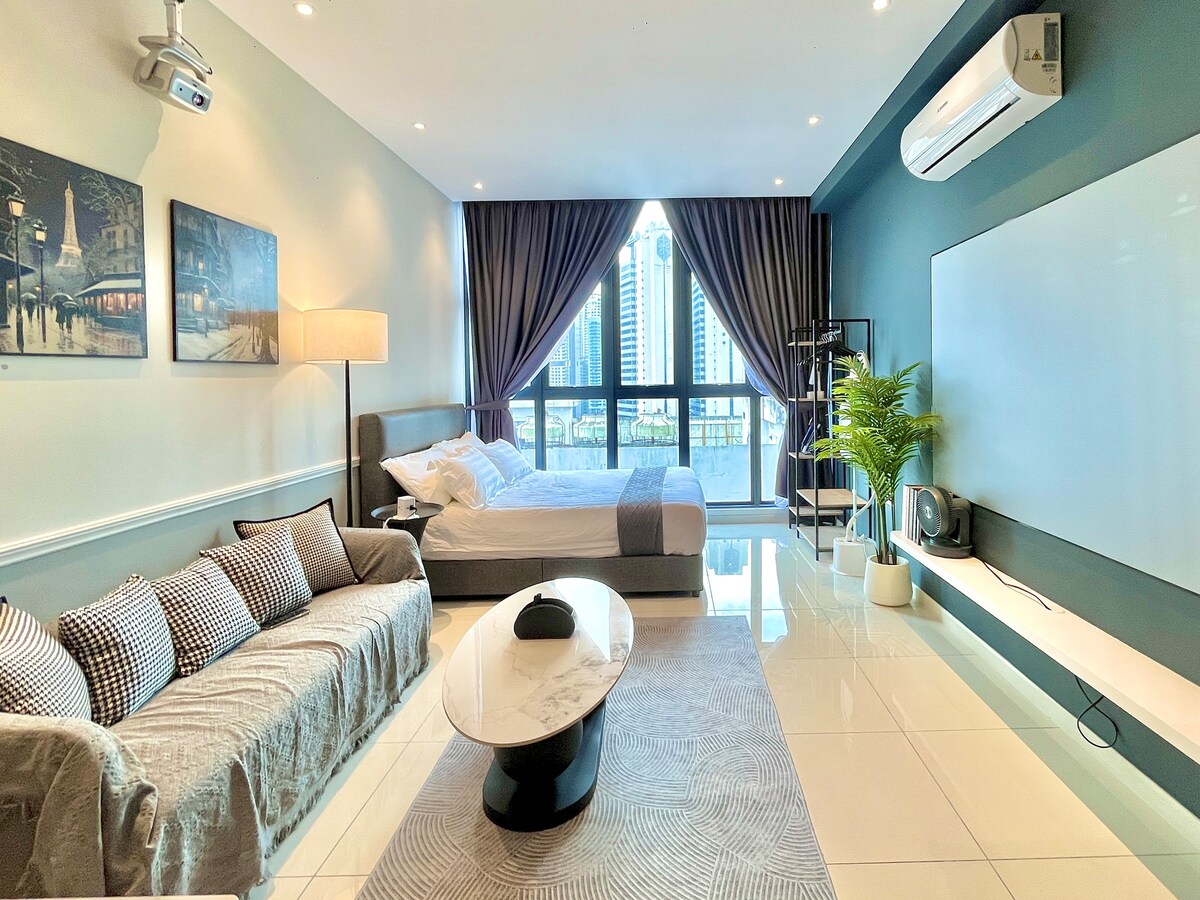 KLCC Pool View @ Majestic Residence (B) - Condominiums for Rent in ...