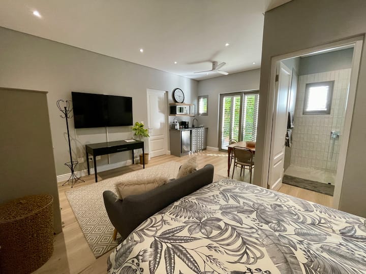 Private Mostertsdrift Retreat - Stellenbosch