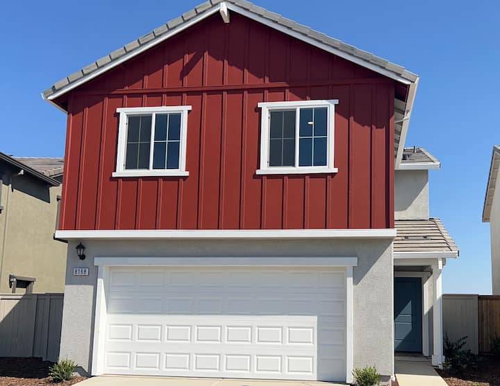 Roseville Retreat -Cozy 4br Getaway - Roseville, CA