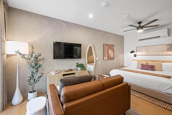 The Phil — A Boutique Getaway In The Heart Of Mhk - Kansas state university, Manhattan