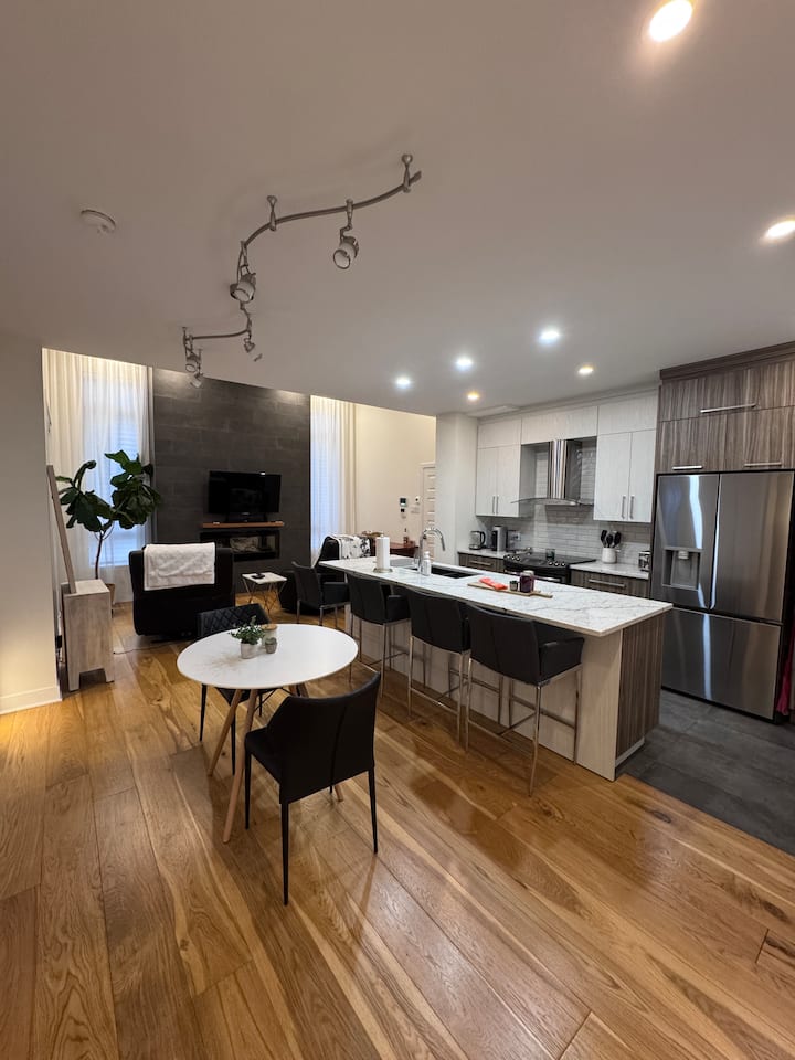 Logement De Maison Au Rez-de-chaussée - Terrebonne