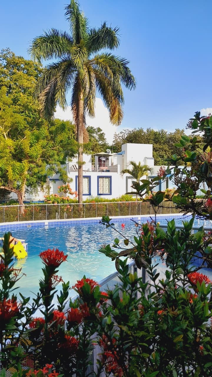 Casa Mediterránea En Carmen De Apicala - Jacuzzi - Carmen de Apicalá