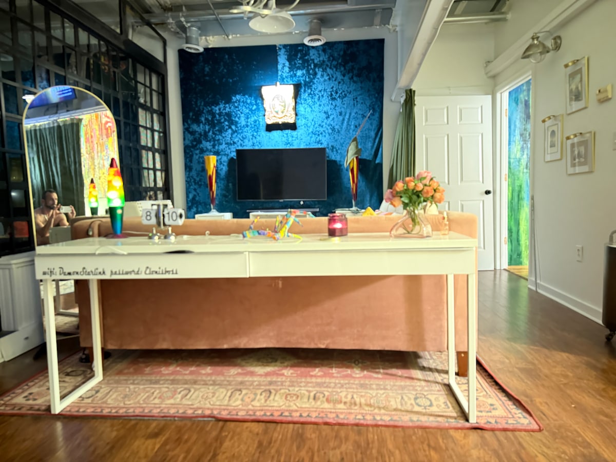 Glass Building Loft Studio - Flats for Rent in Charlottesville ...