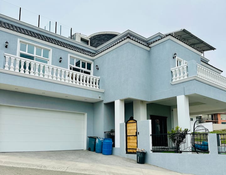 6 Bdrm Mansion In Private Neighborhood, Sleeps 16+ - Rosarito