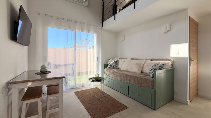 Studio Mezzanine Indépendant - Neuf - Tout éQuipé - Hérault