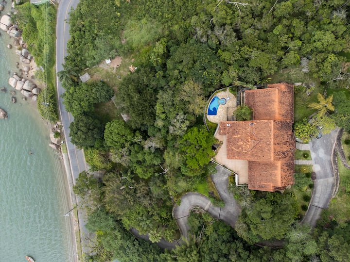 Luxo Rústico: Vista Mar 180° · Piscina E Jardim - Brazil