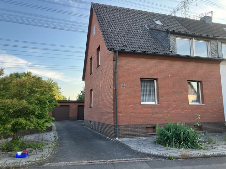 Schönes Renov. Haus Nahe Köln Mit Riesigem Garten - Cologne