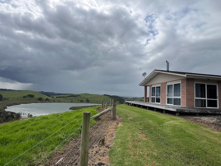 Humbug Views - Wellsford