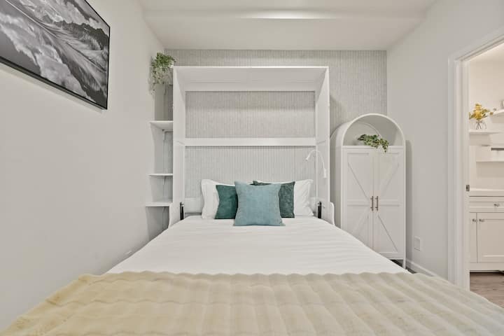 Casita 1 Br With Yard And Parking - Hayward, CA