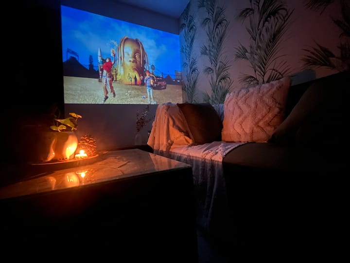 Urban Basera & Co• Luxe Aesthetic 1bhk• Saket Zone - New Delhi