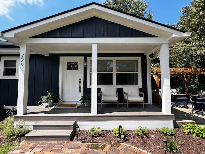 Modern Asheville Retreat W/ Fire Pit - Asheville, NC