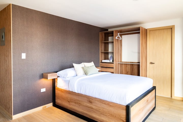 Habitación Práctica/funcional Para 2, Zona 10 - Guatemala City