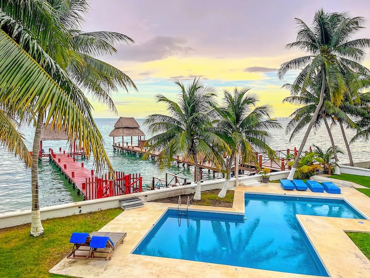 Oceanfront Big House W/pool | 2-mins Walk To Beach - Isla Mujeres