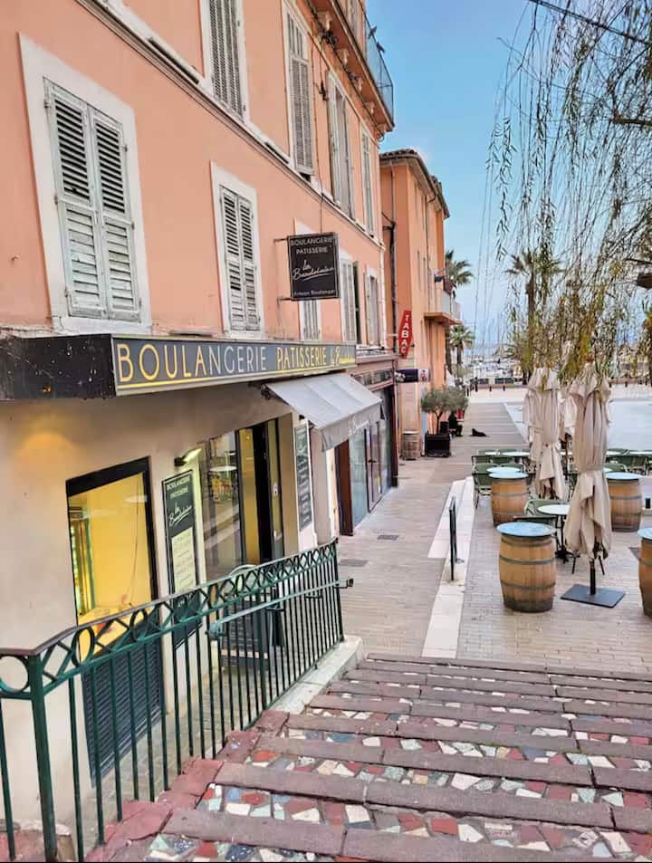 Centre-ville : Boutiques, Port Et Plage à Pied - Saint-Cyr-sur-Mer