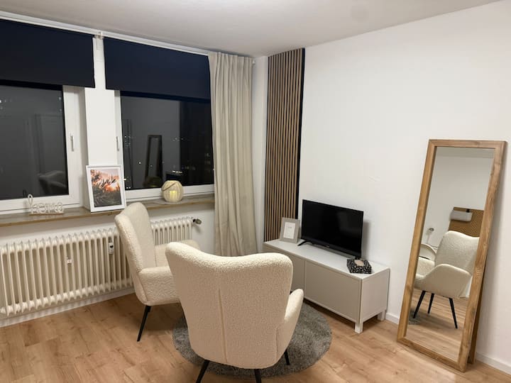 Modernes Apartment, Komplett Neu + Stellplatz - Erlangen