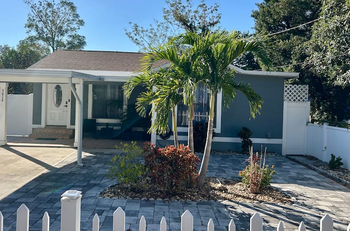 Casa Safari - Welcome To This Cozy Home. - Tampa, FL