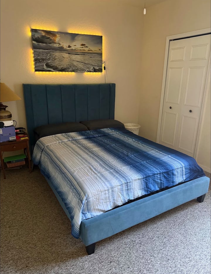 Room At The Outlets - Orlando