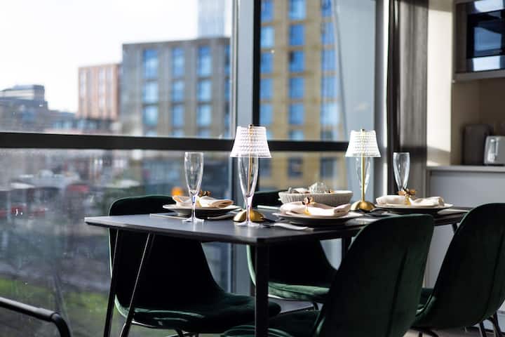 Leeds City Centre Apartment | Incredible View - Leeds