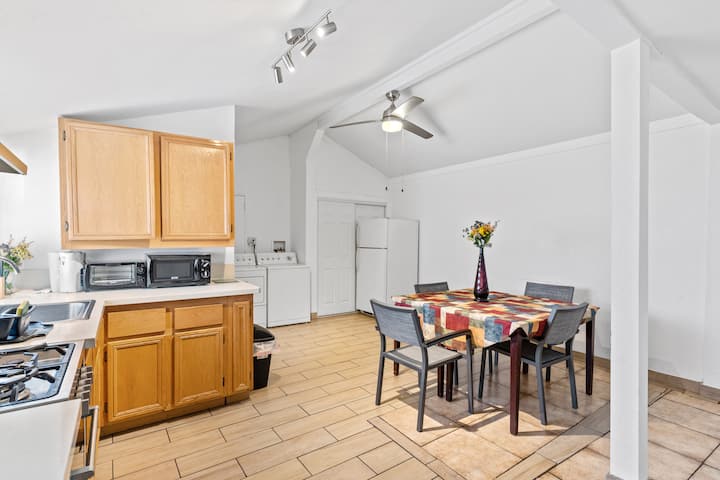 Budget-friendly Stay — Functional Casita - Santa Ana, CA