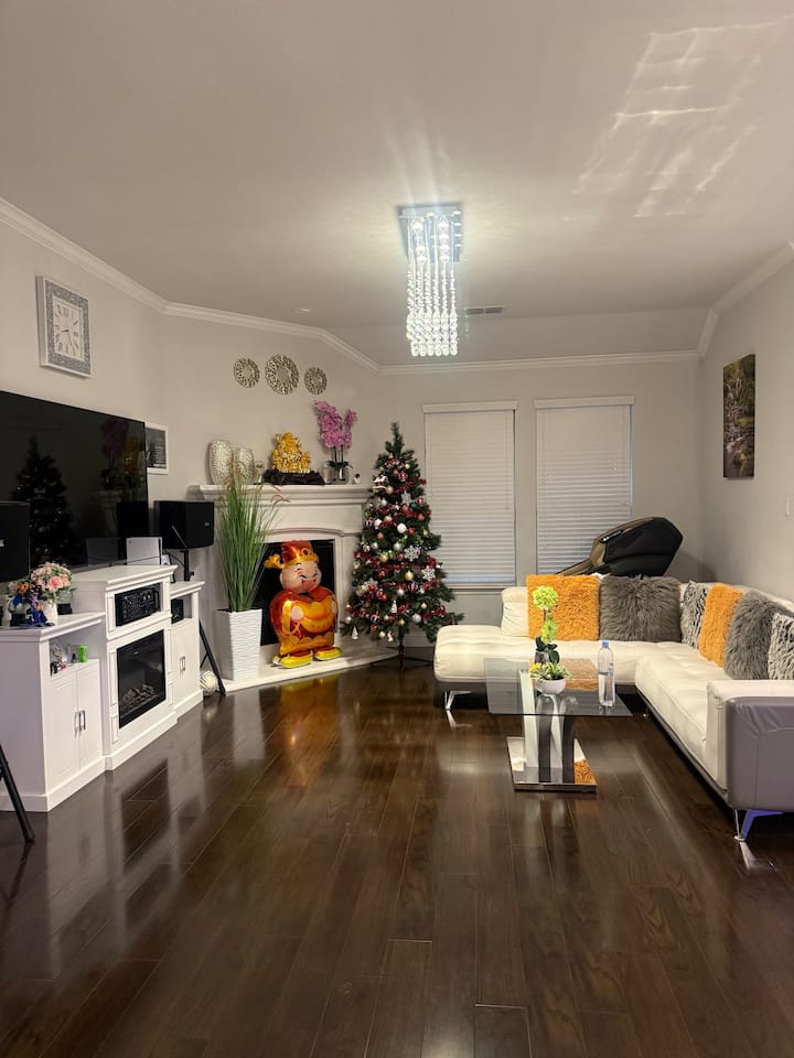 Modern/cozy Family Home Near At&t Stadium - Mansfield, TX