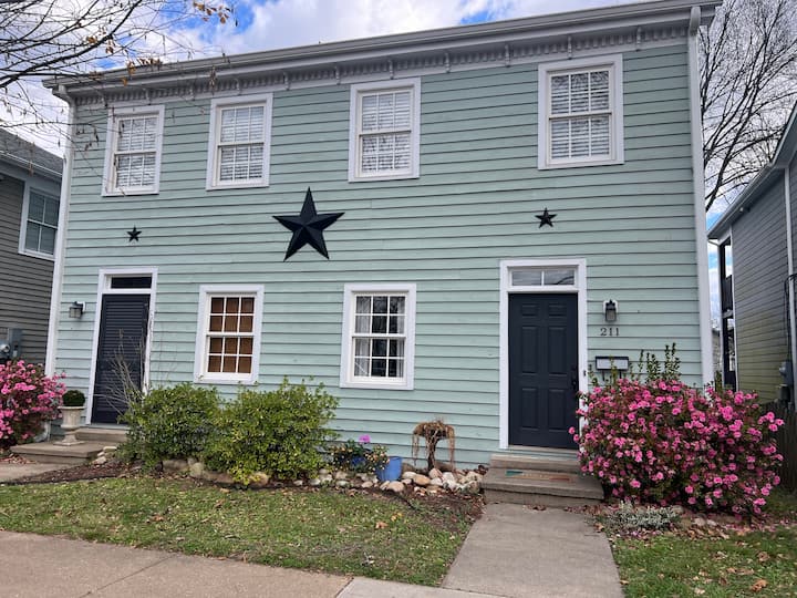 Old Town Retreat - Fredericksburg, VA