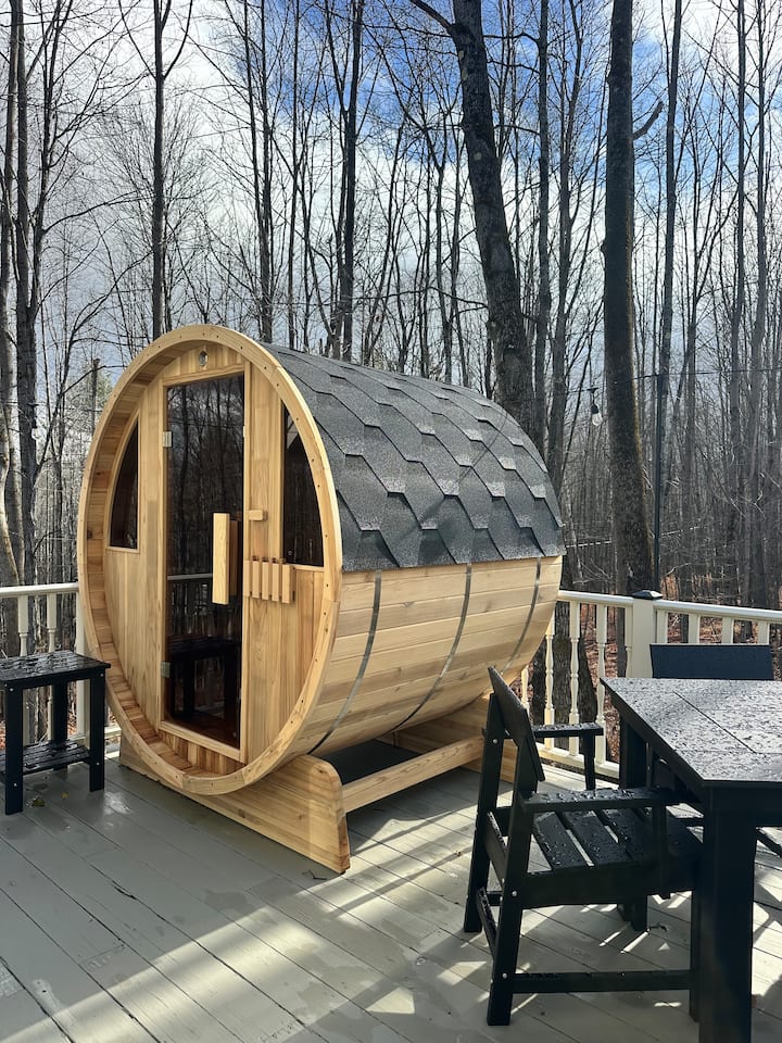 Ludlow Retreat-hot Tub, Sauna & Game Room - Ludlow, VT