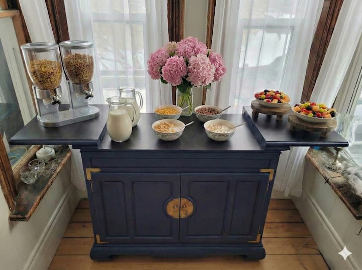 Handley House B&b, Jungle Room, Cherry Valley, Pec - Picton