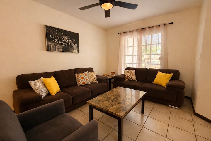 Ideal Familias ¡Terraza Privada! & Seguridad 24/7 - Guadalupe, Mexico