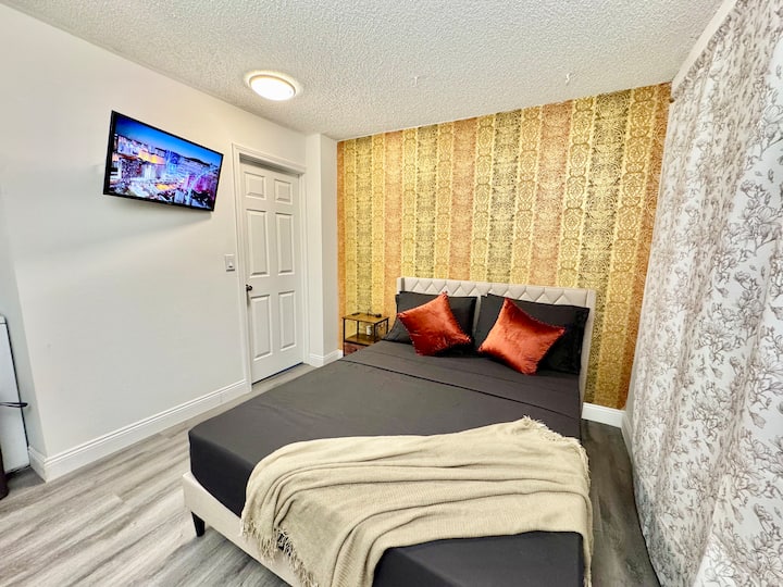 Vegas Classic Studio - Las Vegas, NV