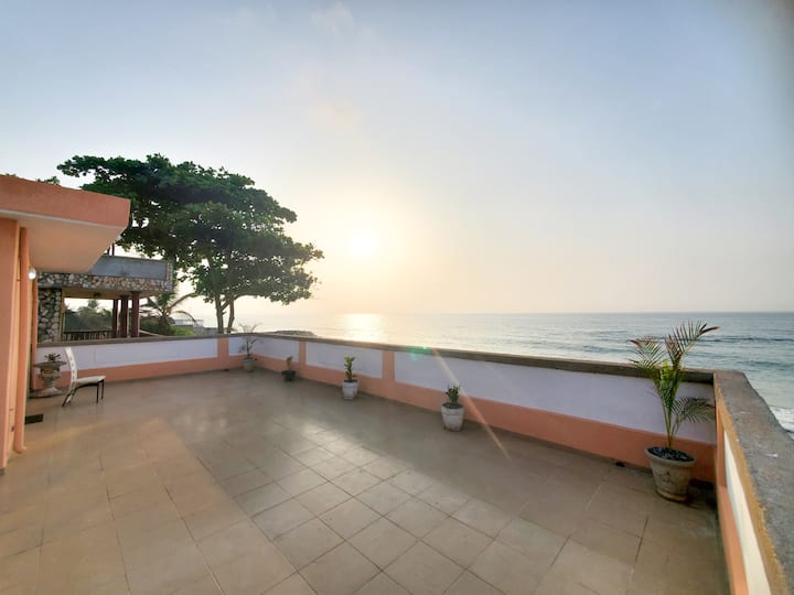 Bio Appartement : Vue Sur Mer, Calme Et Cosy - Togo