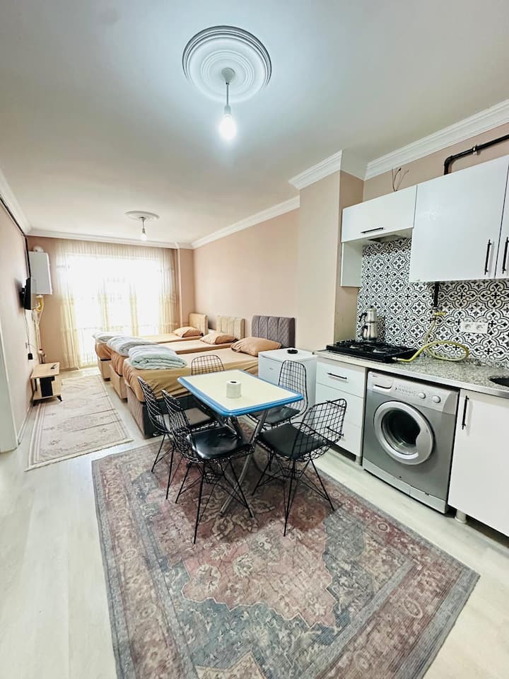 Van Avm Arkadası 1+1 4 Yataklı Daire - Van