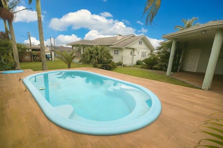 Pátio Incrível Com Piscina, Casa Com 4 Quartos - Arroio do Sal