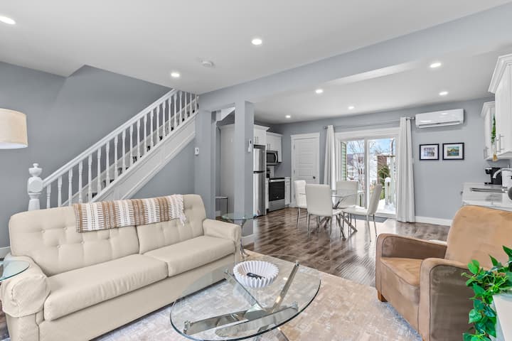 Downtown Harbour Views - Saint John's