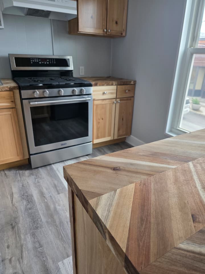 1 Bedroom Apt. In Downtown - Montrose, PA