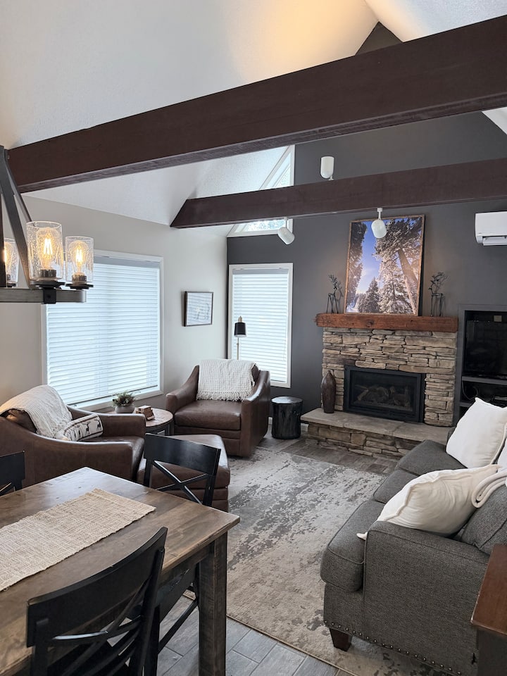 Haney Hideaway At The Peek - Findley Lake, NY