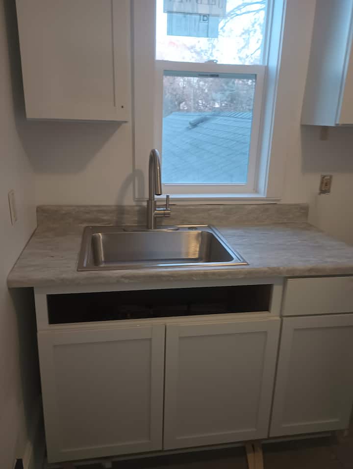 Amazing Upstairs Apartment! - Sarnia