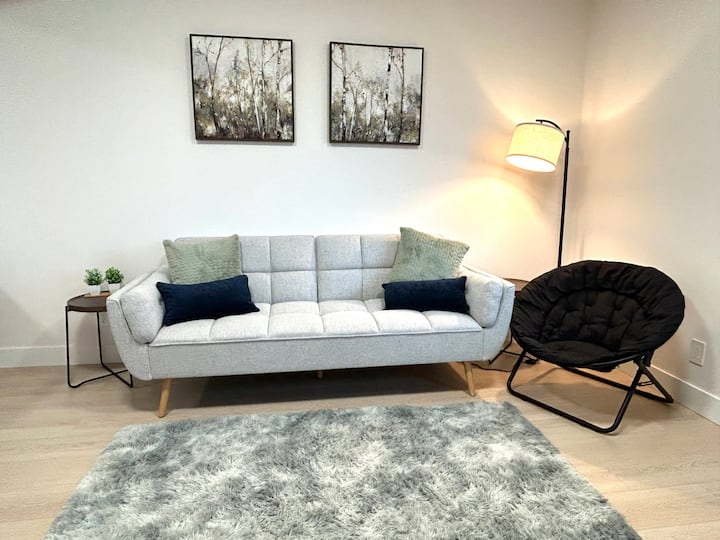 Sunset Beach House - Nanaimo