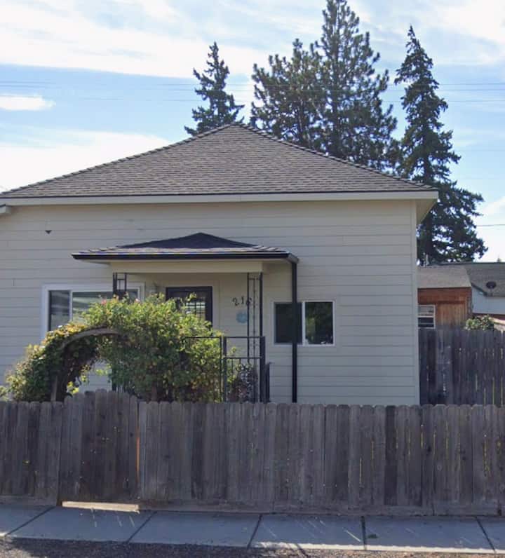 Goldendale Stay - White Salmon, WA