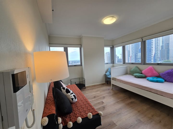 Roomy Home Just Opposite To The Burwood Station! - Strathfield